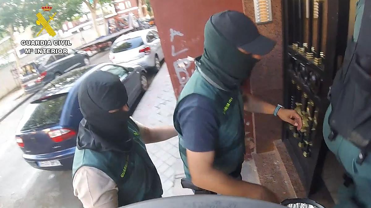 Así ha desmantelado la Guardia Civil la organización criminal que desvalijó un club salmantino ...